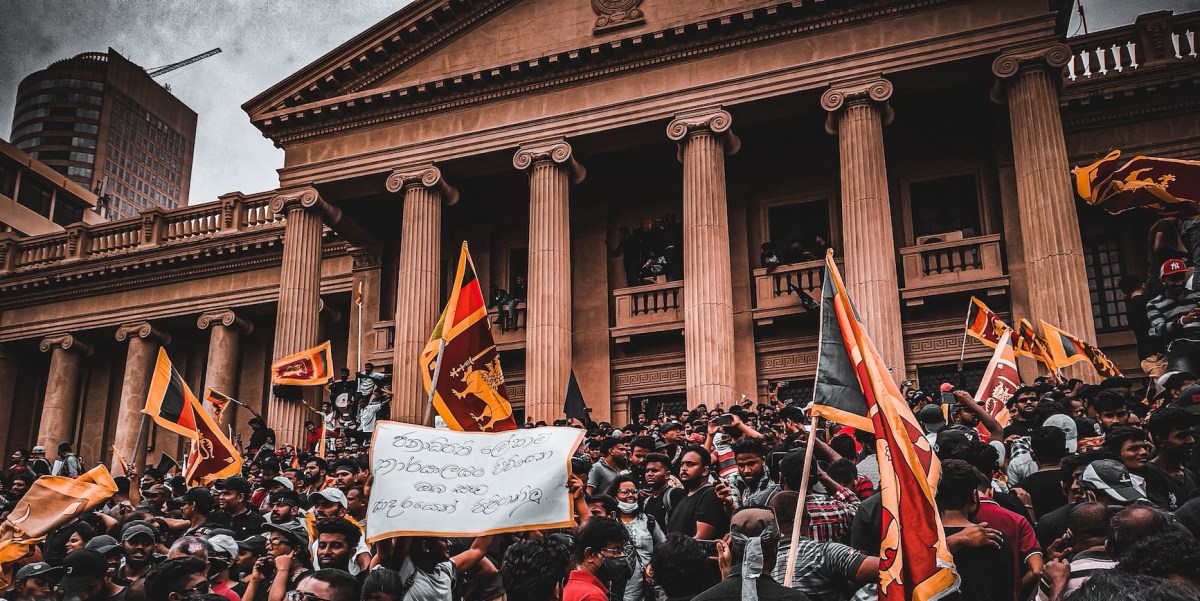 THE CULTURAL LIFE OF DEMOCRACY – Reversing the Gaze: Towards Post ...